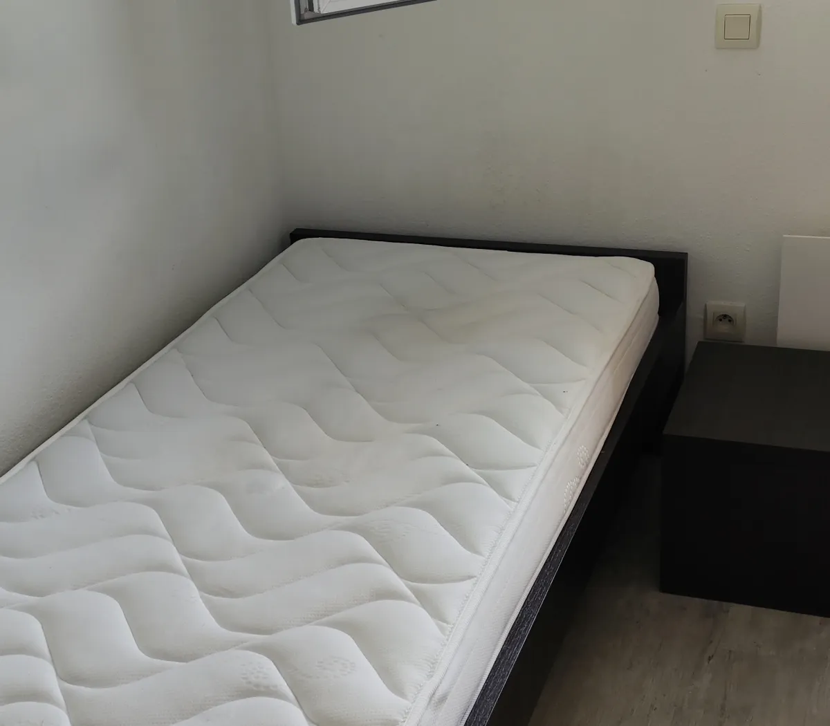 Studio meublé 18m² 460 € (30000) | 123 Loger